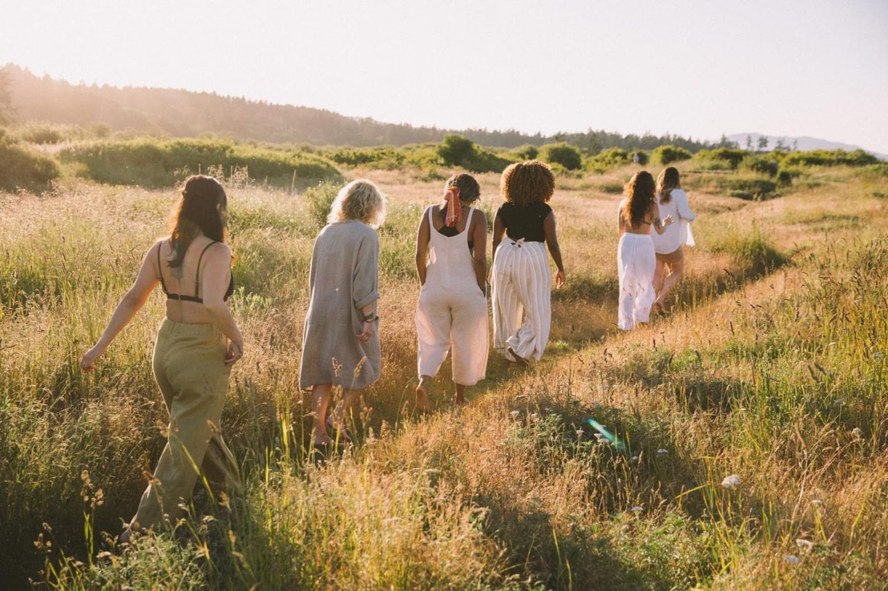 Join Us – Foxy Box Wax Bar – Victoria, Courtenay, and Nanaimo